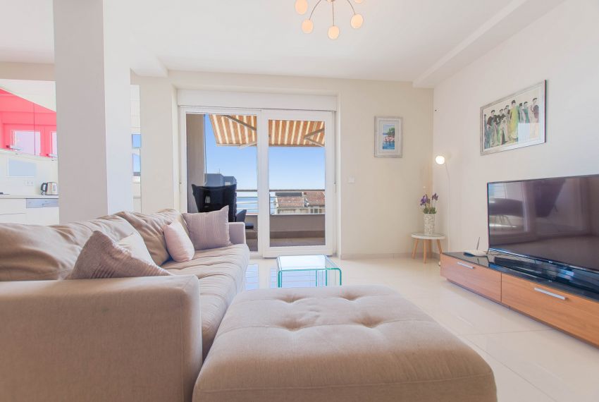 Seaview Apt 1000 Dreams | | GOTOADRIA